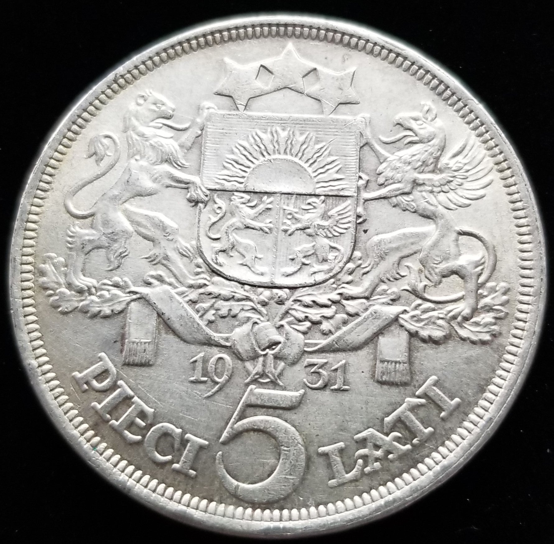 WORLD SILVER COINS – Davenport-Banknotes-and-Coins